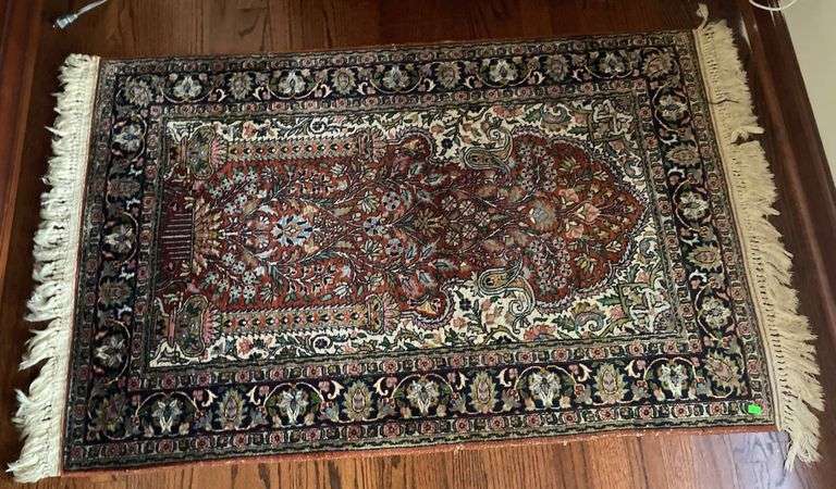 Persian-Style Woven Rug with Fringe 52”x31” - Metzger Property Services ...