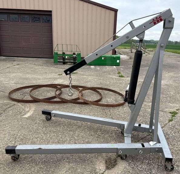 8-Ton Hydraulic Engine Hoist with Long Ram Jack - Metzger Property ...
