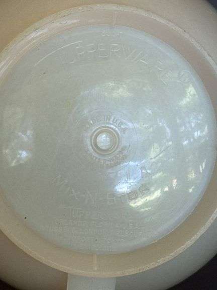 Tupperware Measuring Bowl with Red Markings - Metzger Property Services ...