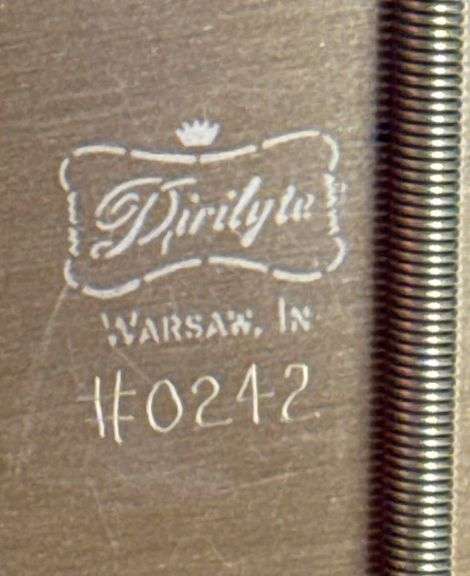 6 Gold-Tone Christmas Plates by Dirilyte, Warsaw, IN 8.25″ - Metzger ...