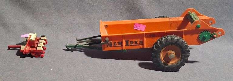 Scale Model Farm Implements: Case International 800 Cyclo Air Seeder ...