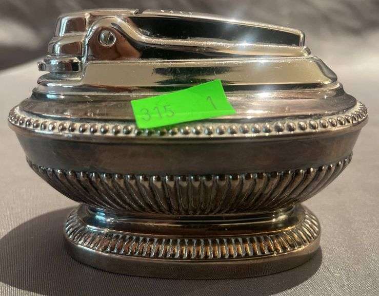 Ronson Silver-Plated Tabletop Lighter with Fluted and Beaded Detailing ...