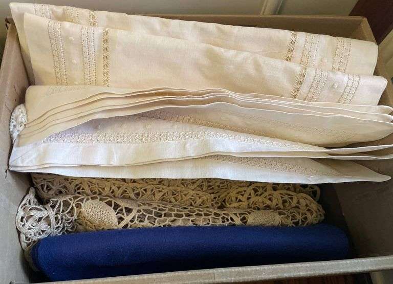 Linens and Blankets - Metzger Property Services, LLC