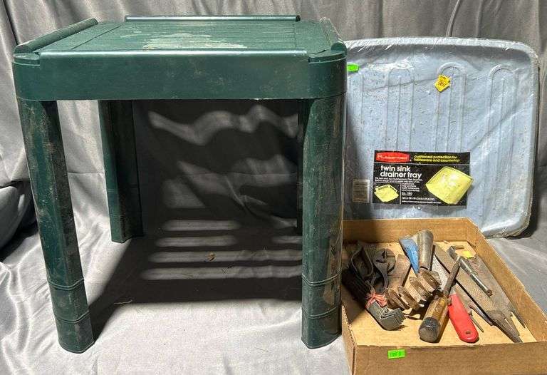 Plastic Stand, Rubbermaid Drainage Tray, and Assorted Hand Tools ...