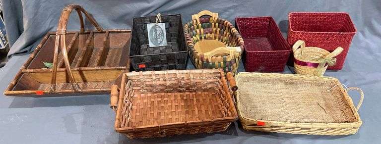 Basket Trays in Various Materials and Colors - Metzger Property ...