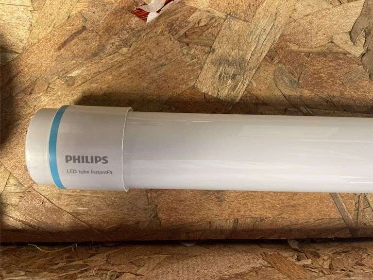 Philips 40W Equivalent 4 ft. Linear T12 Type A Instant Fit Cool White ...