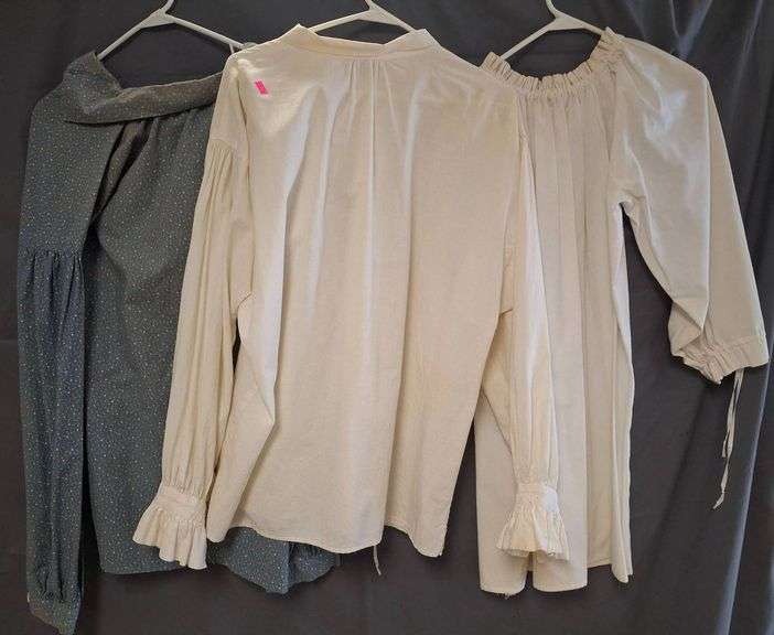 Three Long-Sleeve Blouses in Light and Patterned Fabric - Metzger ...