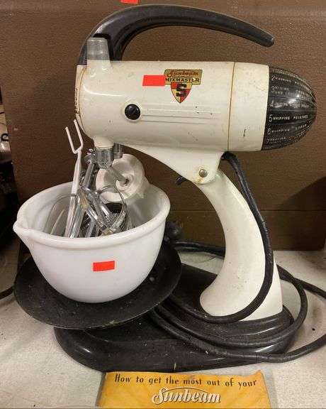 Sun beam automatic MixMaster mixer with attachments - Metzger Property ...