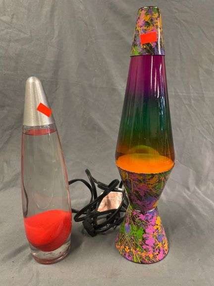 Two Electric Lava Lamps with Multicolored Designs - Metzger Property ...