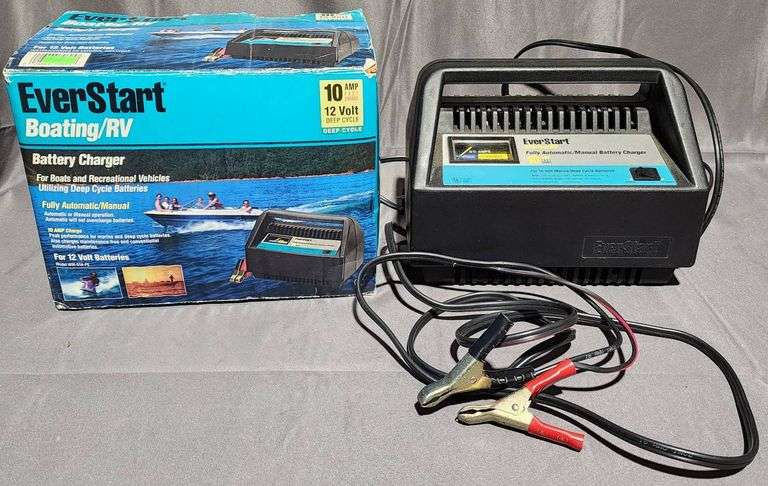 EverStart 10-Amp Boating/RV Battery Charger with Original Box - Metzger ...