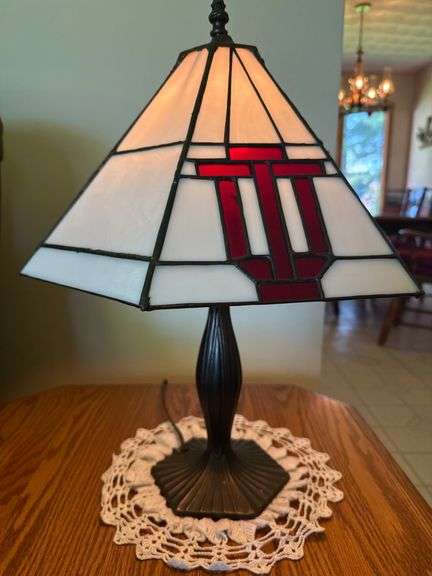 IU Design Table Lamp with Stained Glass Shade Featuring - Metzger ...