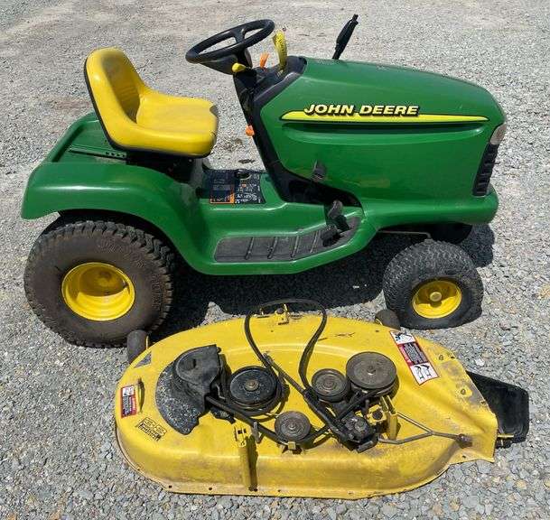 John Deere Riding Lawn Mower with 38" Deck (Cracked Hood) - Metzger ...