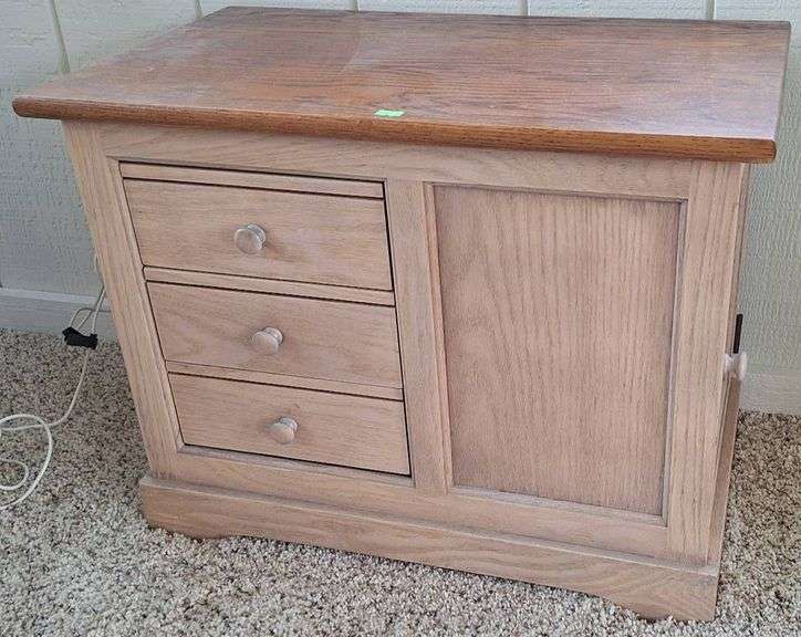 Small Side Cabinet with Three Drawers and One Door - Metzger Property ...
