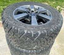 4 - Ford Terra Hunter X/T 33x12.50R20LT Tires & Rims - Metzger Property ...