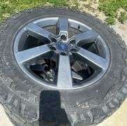4 - Ford Terra Hunter X/T 33x12.50R20LT Tires & Rims - Metzger Property ...