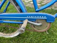 Vintage Hawthorne Cruiser Bicycle with 18” Tires and Front Basket ...