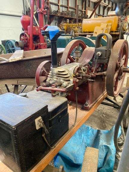 Stationary Hit-and-Miss Gas Engine with Red Flywheels - Metzger ...