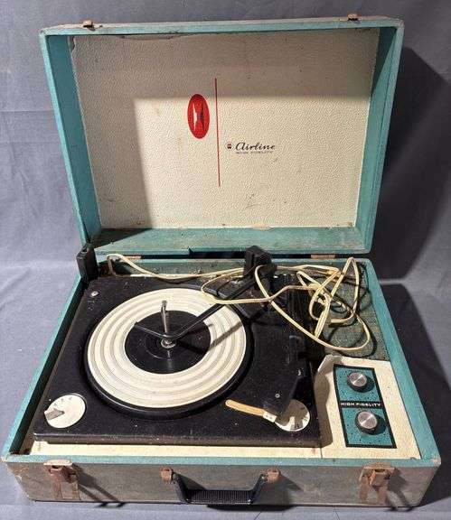 Airline Portable Record Player with Built-In Case - Metzger Property ...