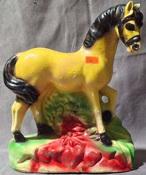 Painted Chalkware Horse Figurine (Chips and Small Crack) 8″ x 10 ...