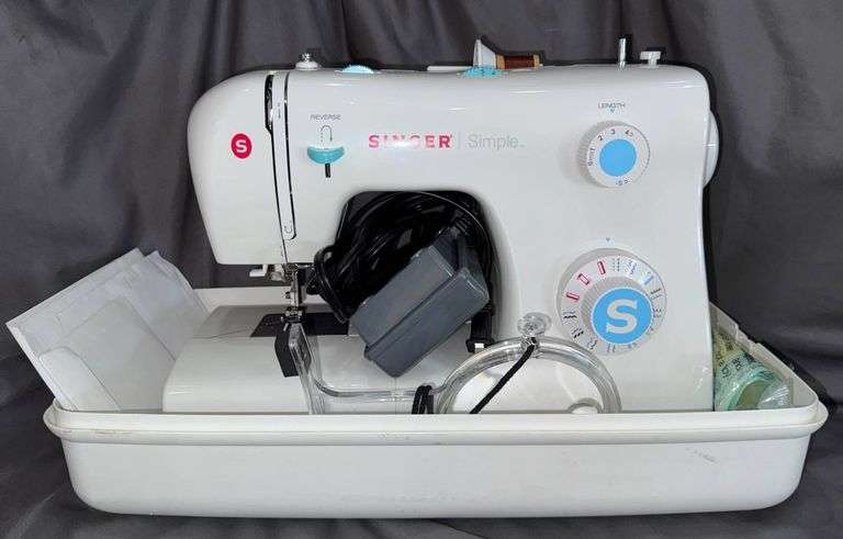 Singer Simple Model 2263 Sewing Machine with Case and Accessories ...