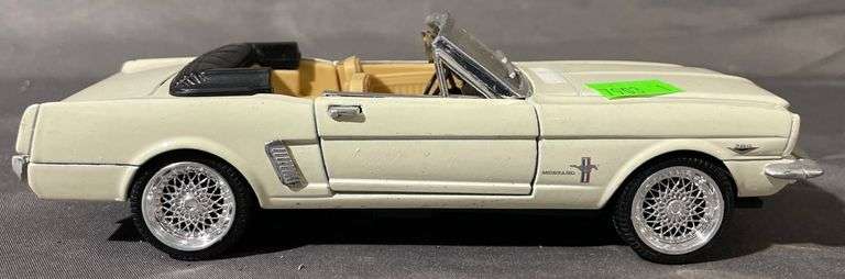 Diecast 1964 Ford Mustang Convertible Model Car, 6″ L - Metzger ...