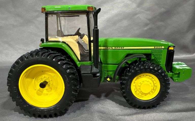 John Deere 8400 Die-Cast Tractor with Original Precision Classics Box ...