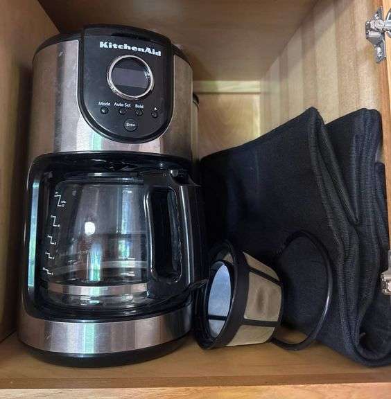 KitchenAid 12-Cup Coffee Maker with Accessories - Metzger Property ...