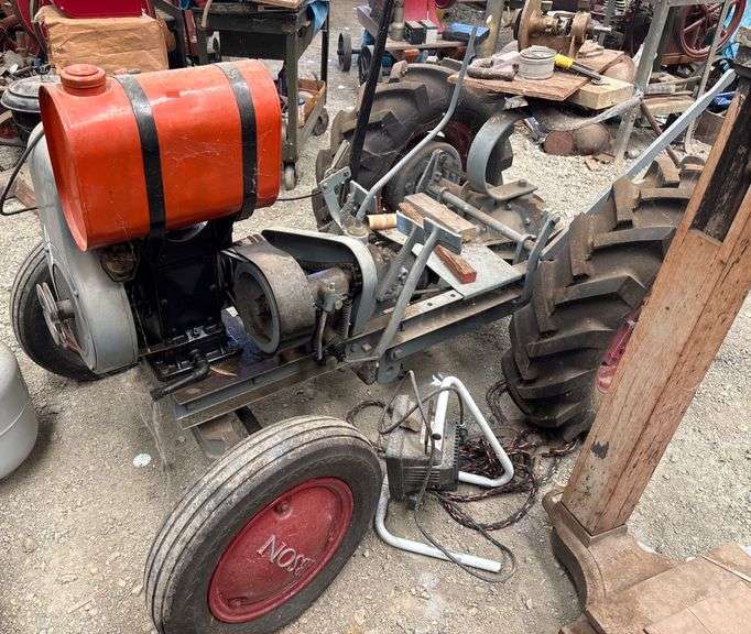 Gibson Tractor Parts With Frame, Engine, and Wheels - Metzger Property ...
