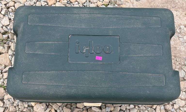 Igloo Ultra Cold 50 Quart Cooler with Dual Latches and Handle - Metzger Property Services, LLC