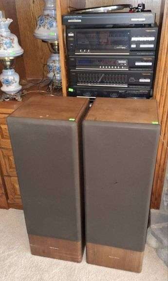 Realistic Audio System with Optimus T-120 Speakers and LAB-1000 ...