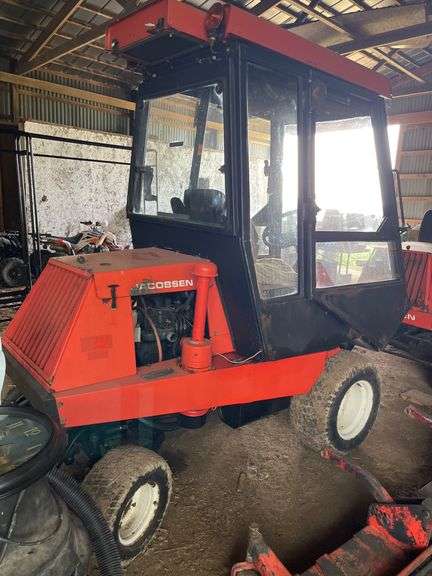 Jacobsen T422D Diesel 4WD Turfcat with Enclosed Cab, 1583 hours, serial ...