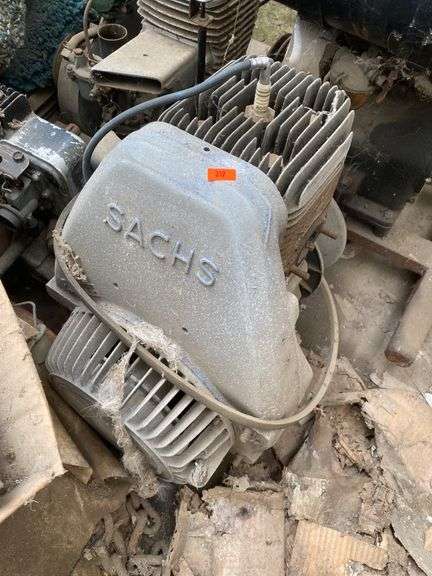 Sachs Gas Engine with Cylindrical Finned Design - Metzger Property ...