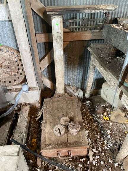Cast Iron Platform Balance Scale with Counterweights - Metzger Property ...