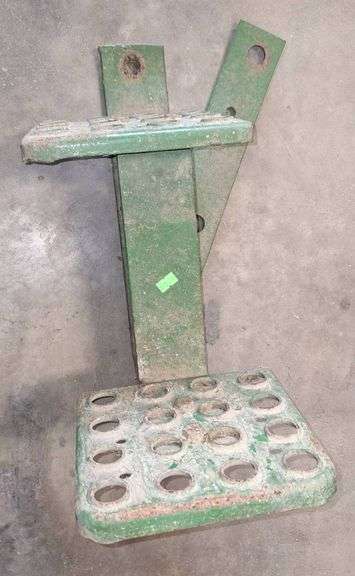 John Deere Tractor Step with Mounting Brackets - Metzger Property ...
