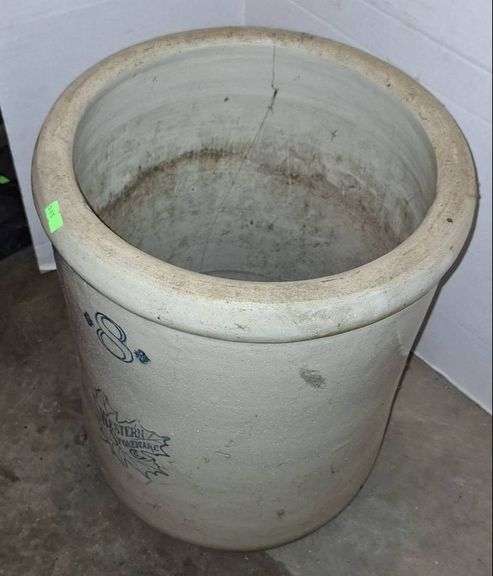 Western Stoneware Company 8-Gallon Crock with Maple Leaf Design ...