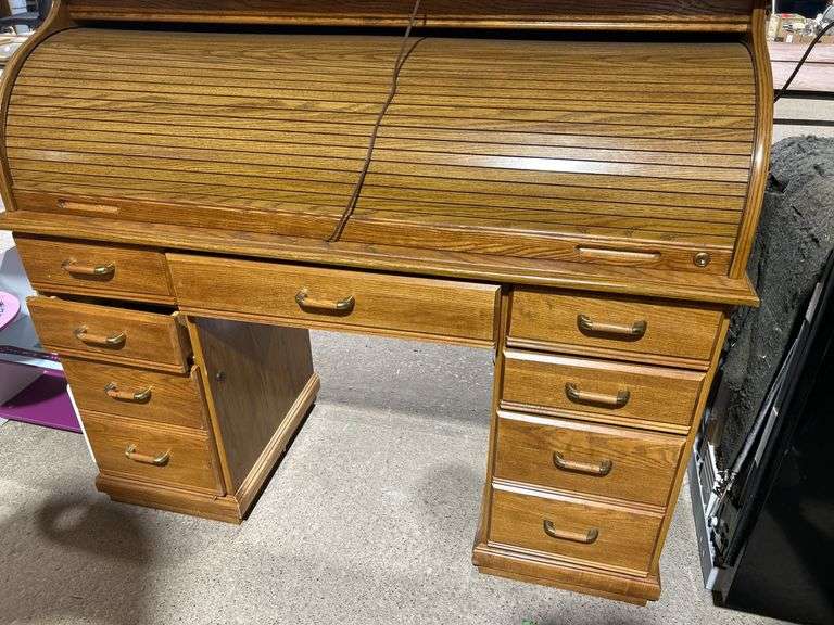 Oak Roll-Top Desk with Multiple Drawers and Built-In Light Fixture 52 ...