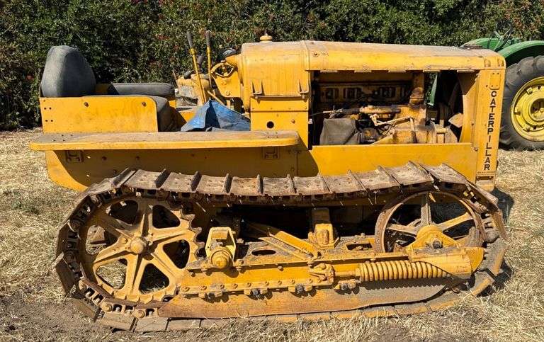 Caterpillar Twenty Two Crawler Tractor with Tracks - Metzger Property ...