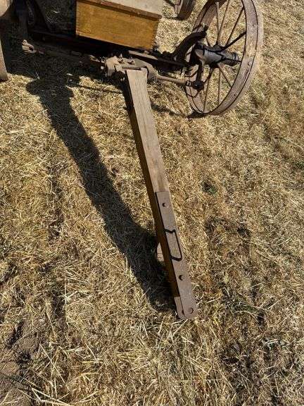 Stover 8HP Oilfield Engine on Wheeled Cart - Metzger Property Services, LLC