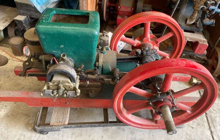 Hit and Miss Gas Engine with Red Flywheels and Green Hopper - Metzger ...