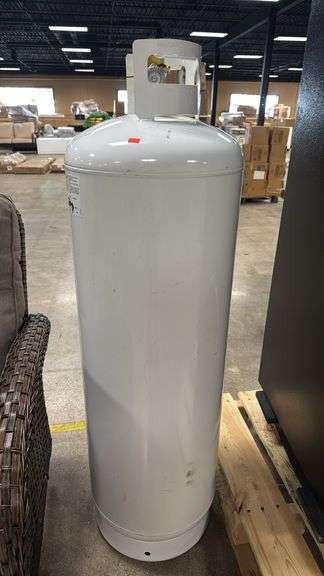 LP gas tank 68lb has scuffs - Metzger Property Services, LLC