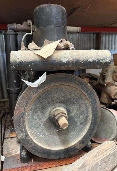 Stationary Engine with Flywheel and Exhaust Components - Metzger ...