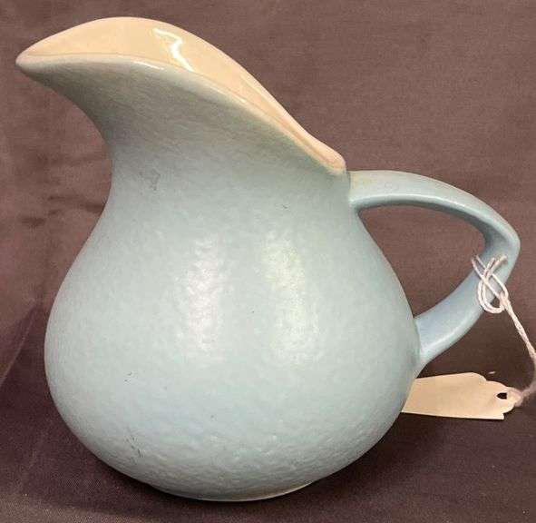 Hull USA Heritage Ware Pitcher, Model A-7 4 1/4” - Metzger Property ...