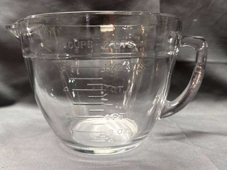 Anchor Hocking Glass Measuring Cup with Embossed Incremental Markings ...