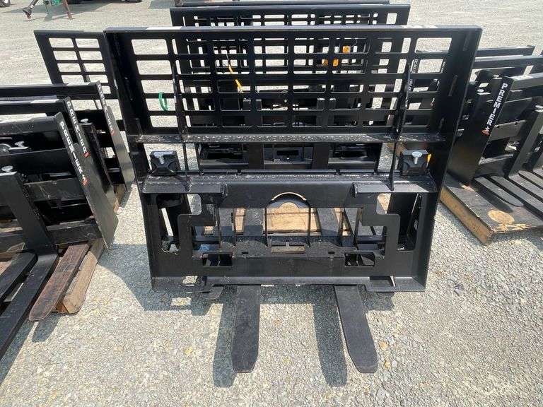 Class 2 Pallet Fork Universal Skid Steer and Mini Skid Steer Mount ...