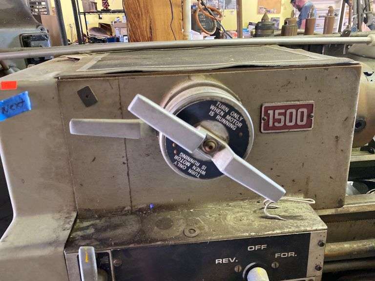 Clausing 1500 Series Metal Lathe - Metzger Property Services, LLC