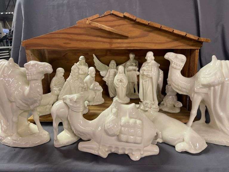 Glazed Ceramic Nativity Set with Wooden Creche – Missing Baby Jesus ...