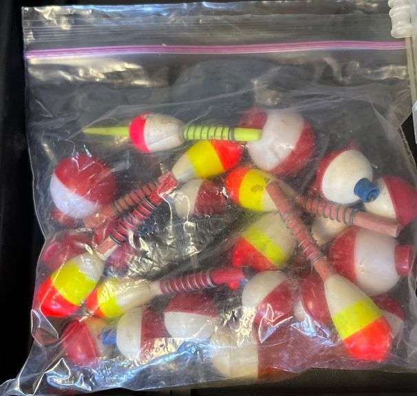 Fishing Floats, Bobbers, and Tackle in Plastic Storage Box - Metzger ...