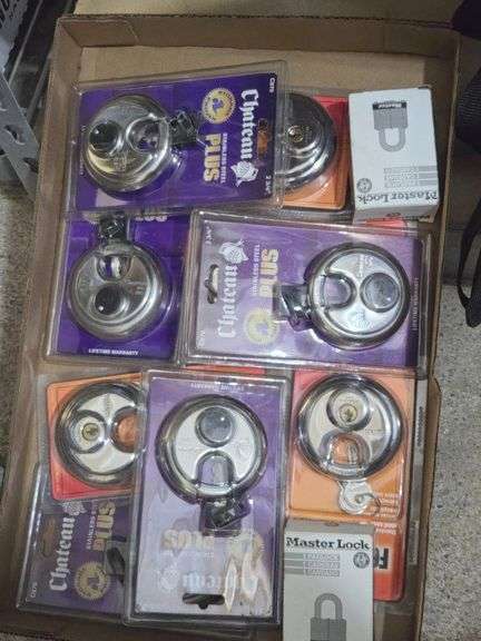 Chateau and Master Lock Disc Padlocks in Original Packaging - Metzger ...
