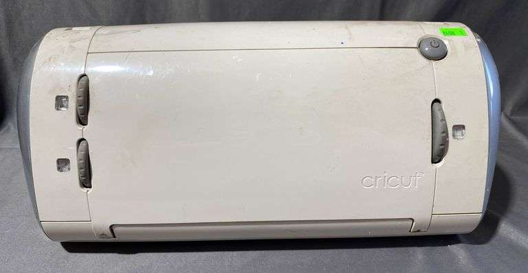 Cricut CRV001 Personal Electronic Cutter with Keyboard Overlay ...
