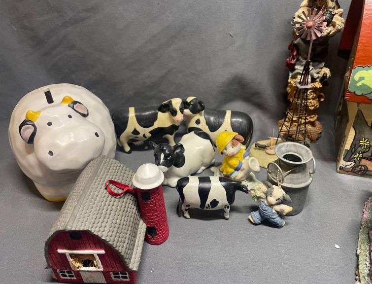 Farm-Themed Decorative Items Including Figures and Miniature Barns ...